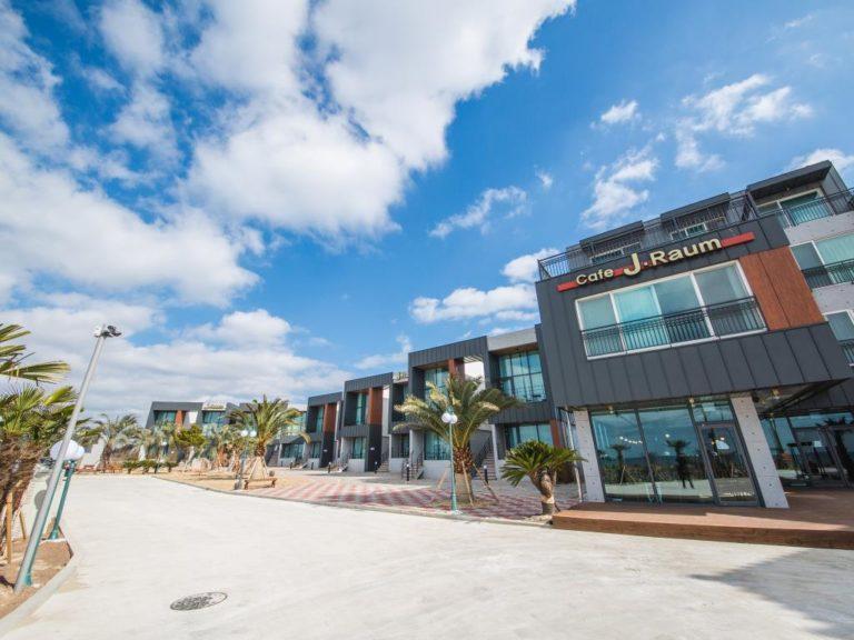 Local's Guide to Where To Stay in Jeju in 2025 (Interactive Map)