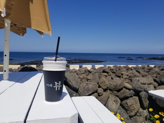 Udo Island (Ferry Schedule + 23 Fun Things to Do There!)