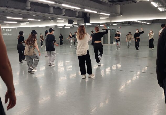 How to Take a K-Pop Dance Class Online (or in Seoul)