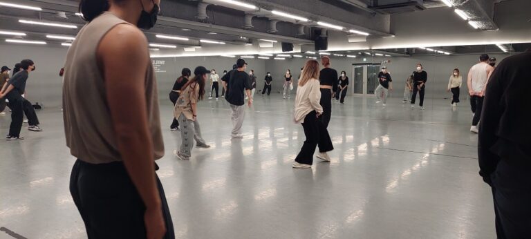How to Take a K-Pop Dance Class Online (or in Seoul)