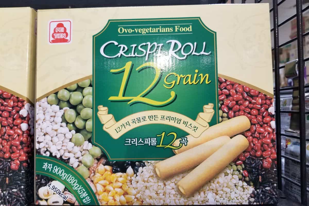 27 Best Korean Snacks Online & in Korea (by Category)