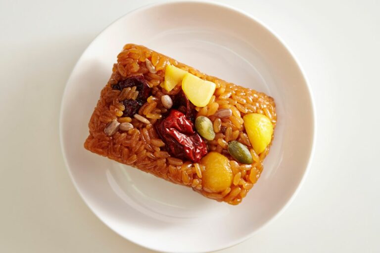 37+ Best Korean Snacks Online & in Korea (by Category)